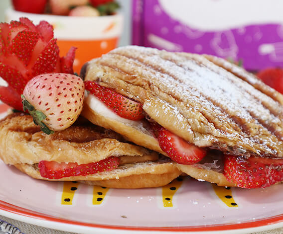 Strawberry Chocolate Panini - Kidstir